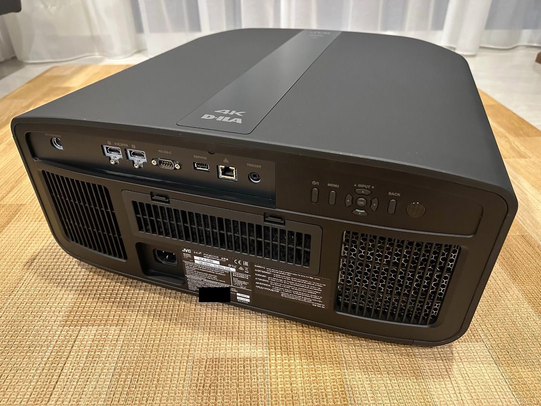 JVC DLA-N7 Projector, TV & Home Appliances, TV & Entertainment ...