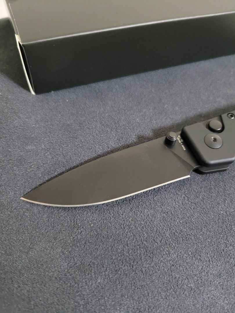 Kizer x Mojave Original - Full black, Sports Equipment, Hiking & Camping on Carousell