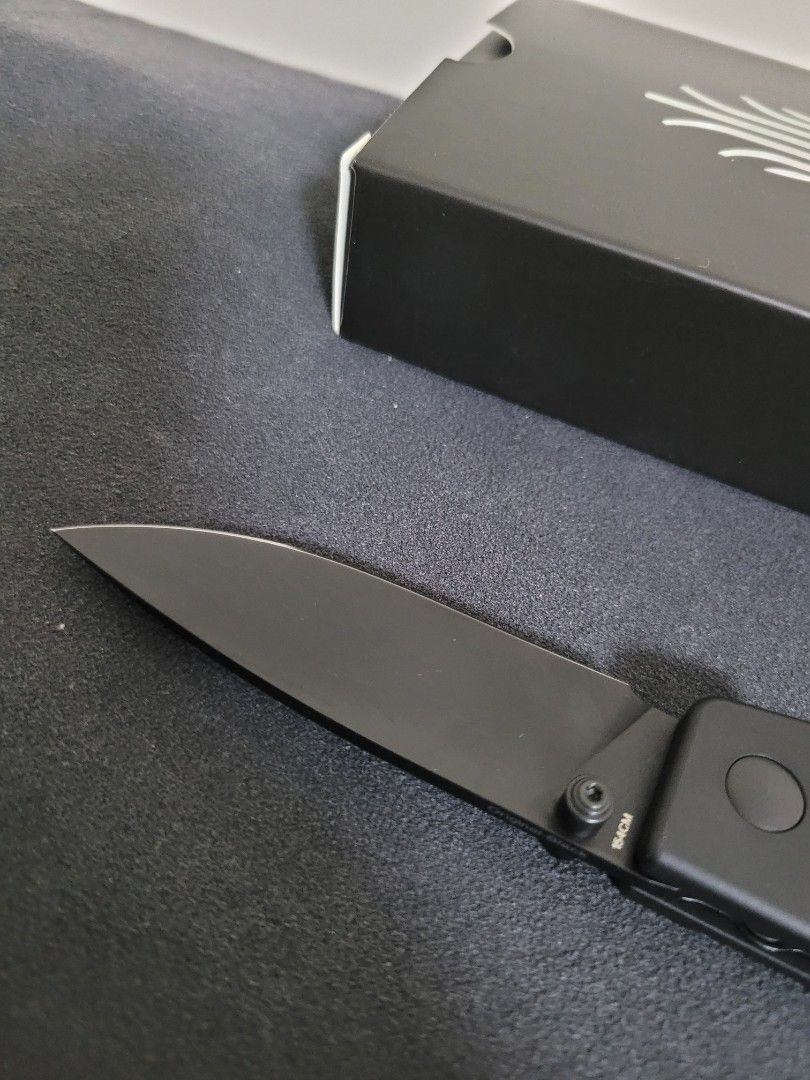Kizer x Mojave Original - Full black, Sports Equipment, Hiking & Camping on Carousell