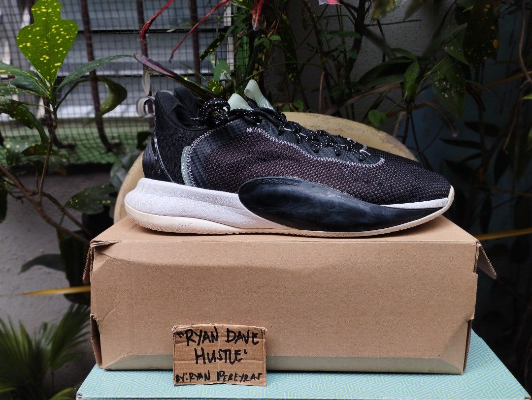 KT Light Cavalry 6, Men's Fashion, Footwear, Sneakers on Carousell