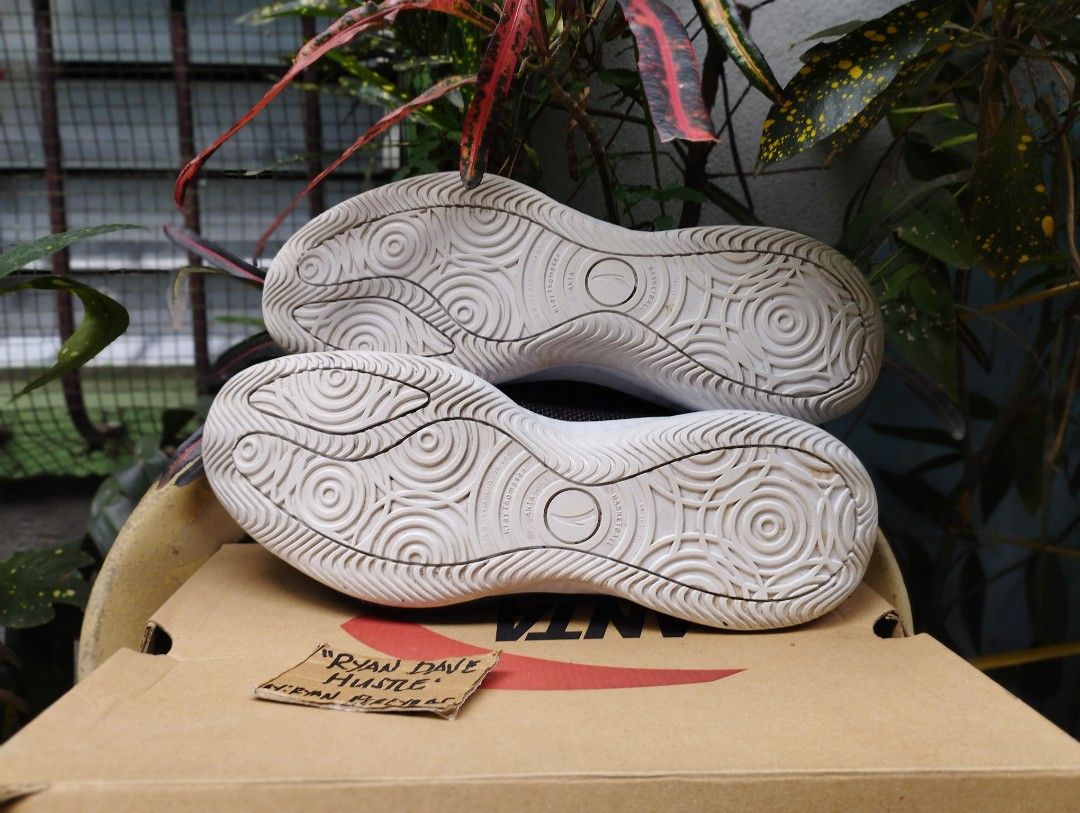 KT Light Cavalry 6, Men's Fashion, Footwear, Sneakers on Carousell