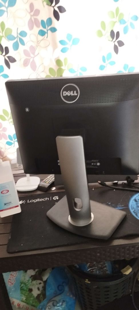 (light defect) Dell 19' Square Monitor VGA/DV-I/Display Port, Computers ...