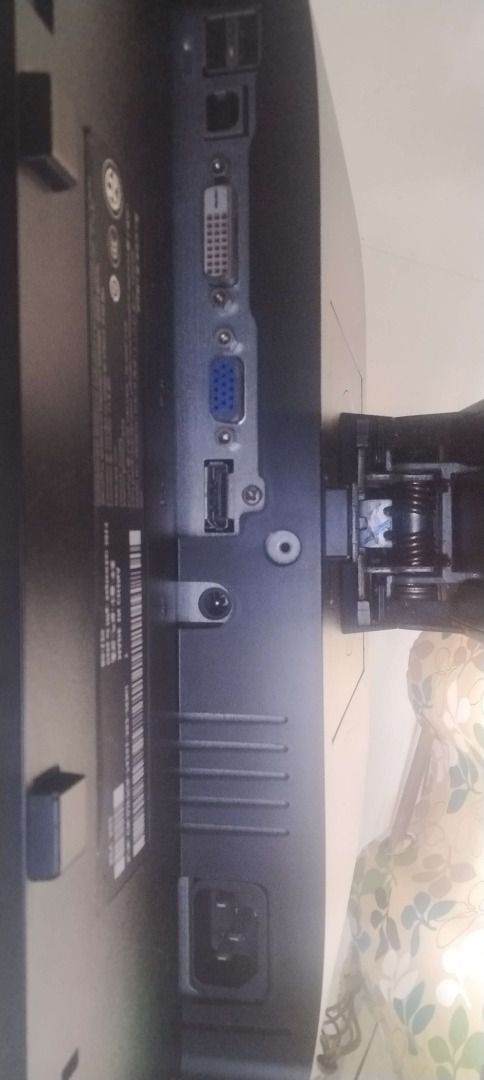 (light defect) Dell 19' Square Monitor VGA/DV-I/Display Port, Computers ...