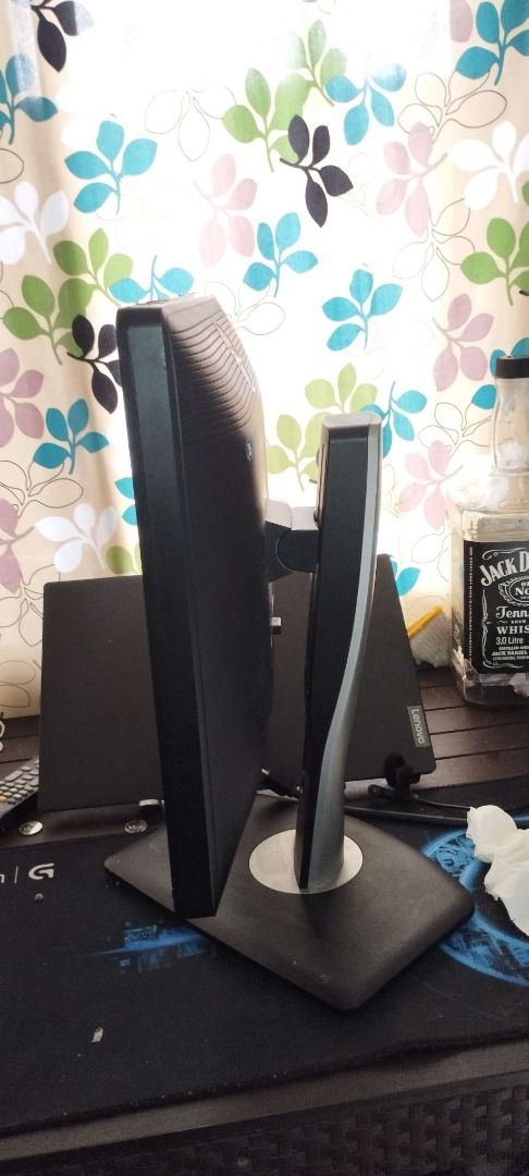 (light defect) Dell 19' Square Monitor VGA/DV-I/Display Port, Computers ...