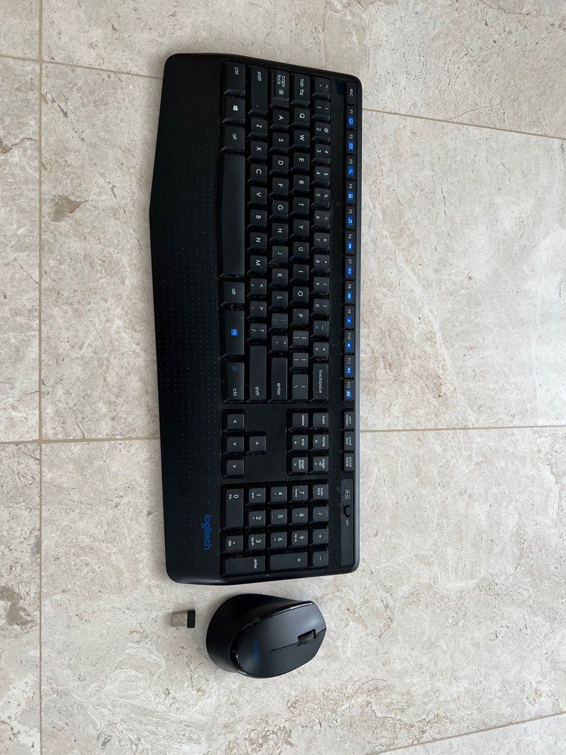 Logitech MK345 Wireless Combo – Full-sized Keyboard with Palm Rest and Comfortable Right-Handed ...