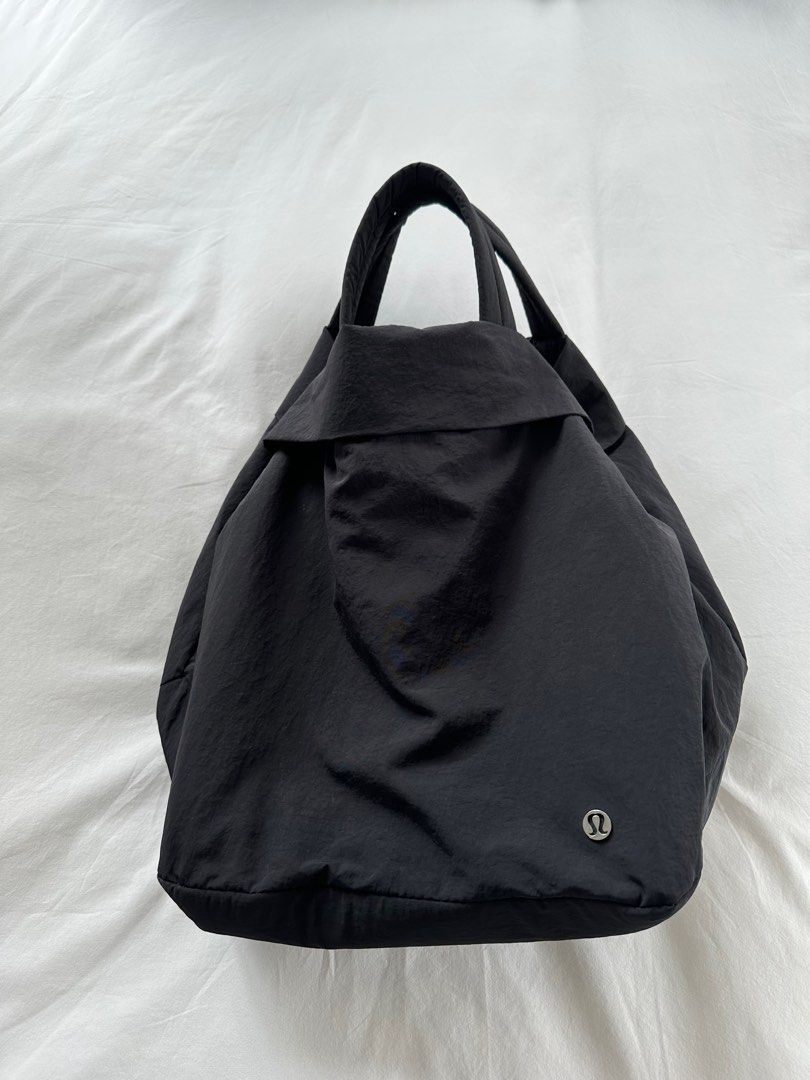 Lululemon On My Level Bag 2.0 19L, Women's Fashion, Bags & Wallets ...