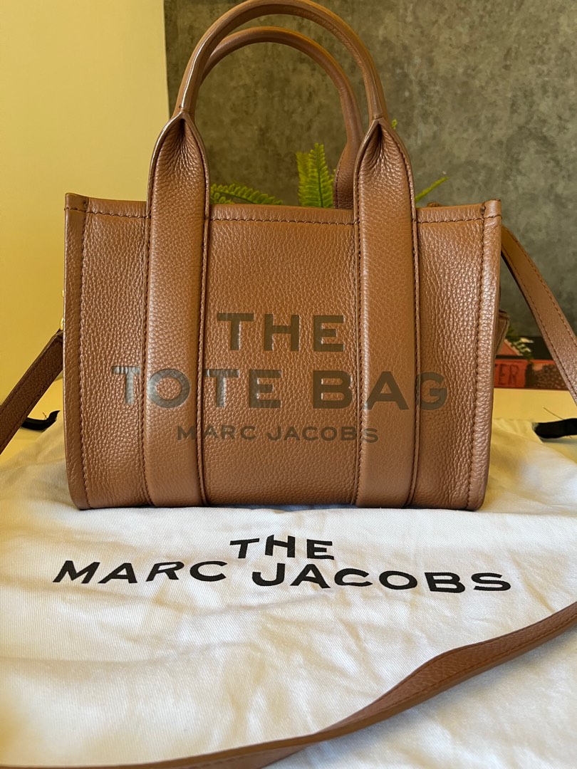 Marc Jacobs The Tote Bag Authentic, Luxury, Bags & Wallets on Carousell