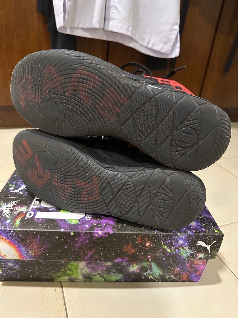 mb01 black-red blast, Men's Fashion, Footwear, Sneakers on Carousell