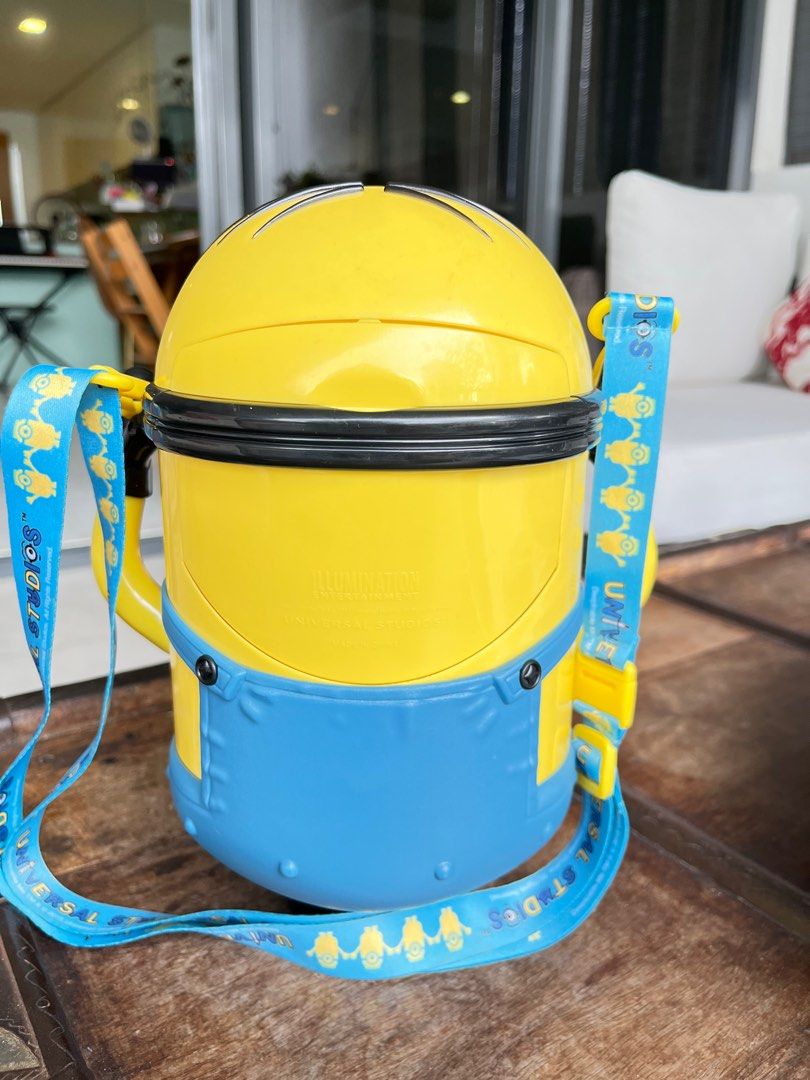 Minion Pop-corn container from Japan, Hobbies & Toys, Memorabilia ...