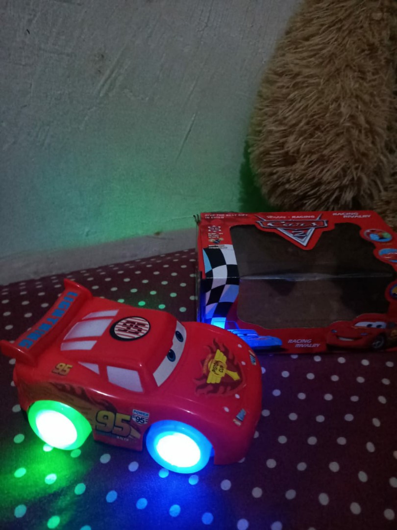 Mobil cars merah, Toys & Collectibles, Mainan di Carousell