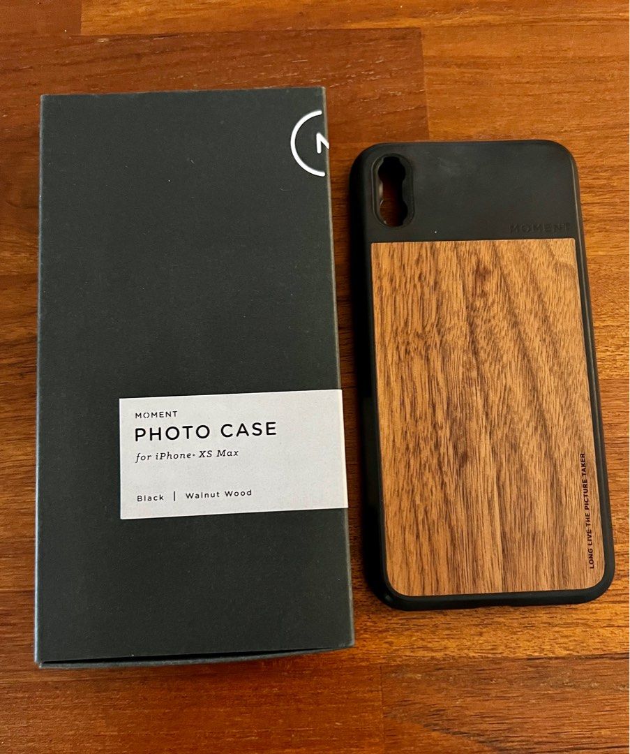 Moment cases for iPhone X and XS MAX in black and walnut, Mobile Phones ...