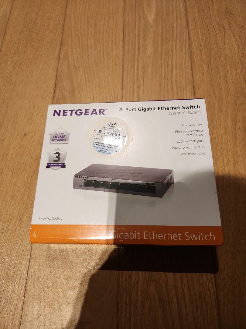 Netgear GS308 8 Port Gigabit Ethernet Switch, Computers & Tech, Parts ...