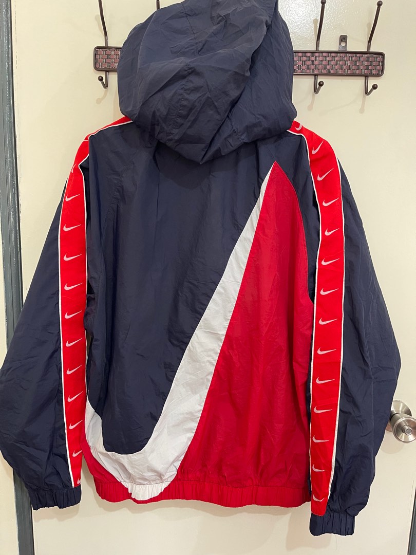 Nike Big Swoosh Wind Breaker Jacket Large, Men's Fashion, Coats ...