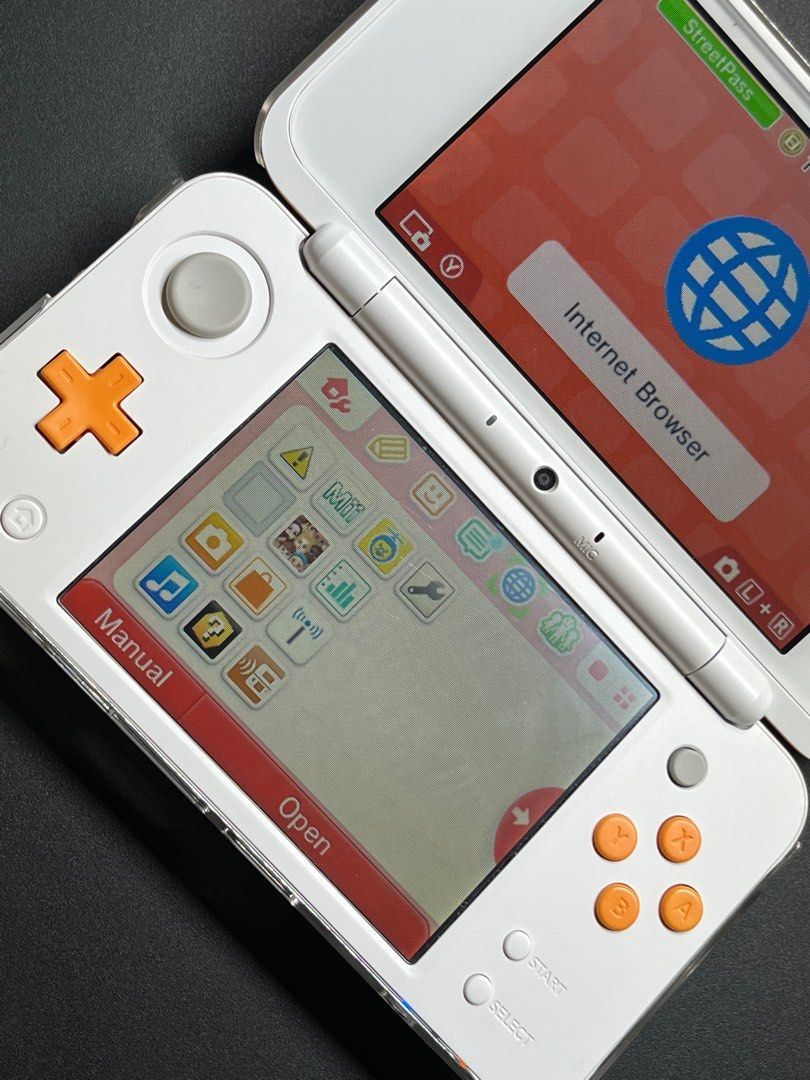 Nintendo New 2DS XL Orange + White (EXTREME MINT Cosmetic Condition ...