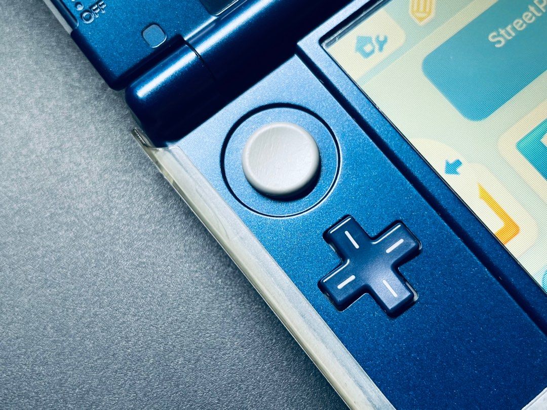 Nintendo NEW 3DS XL Blue console with MODDED (QS ...47 Serial), Video ...