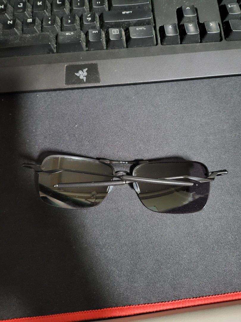 Oakley Tailback, Men's Fashion, Watches & Accessories, Sunglasses ...