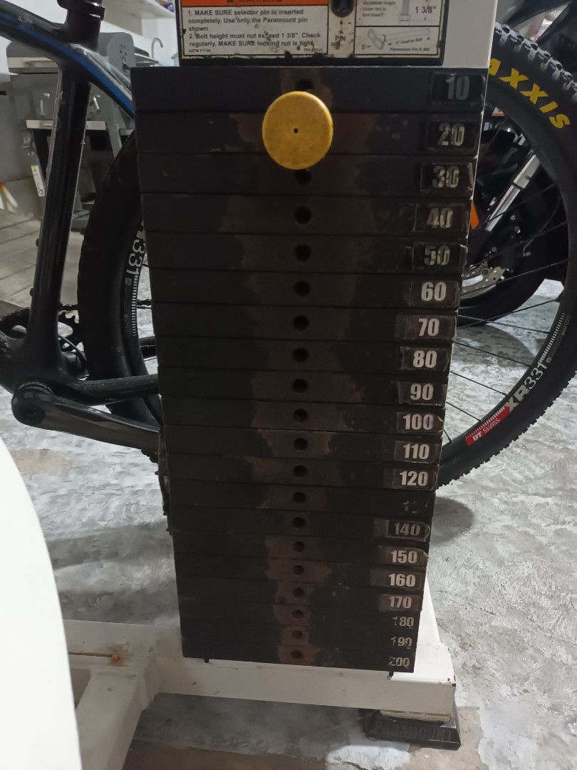 Paramount Seated Chest Machine, Sports Equipment, Exercise & Fitness ...