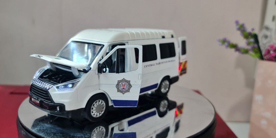 Police Car Scale 1:32 CNB Vehicle, Hobbies & Toys, Toys & Games on ...