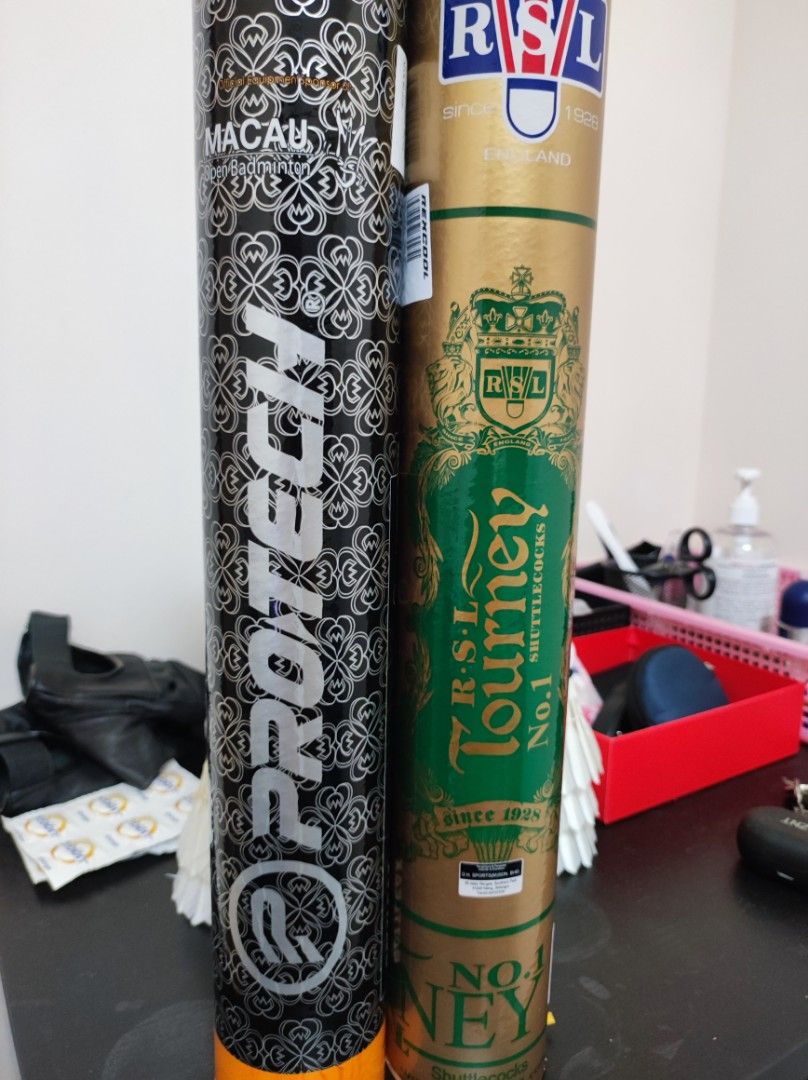 Protech worldclass RSL no 1 gold shuttlecock supreme Yonex as, Sports ...