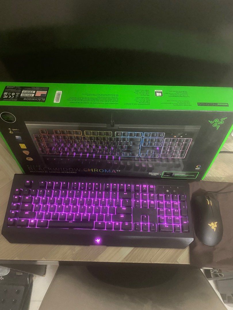Razer Keyboard Mouth Razer Blackwidow Chroma V2 Keyboard And Razer Deathadder Chroma Mouse