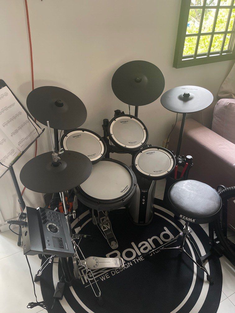 Roland TD17KVX Electronic Drum Set with Kick Pedal & Throne, Hobbies ...