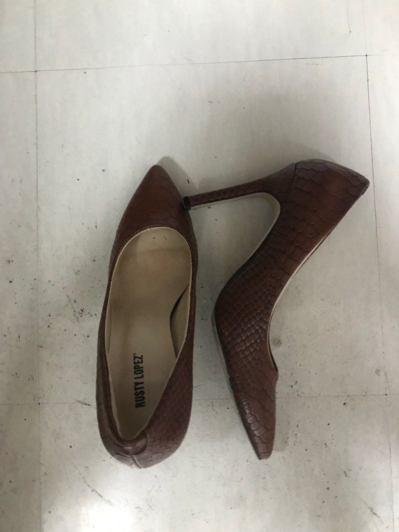 RUSTY LOPEZ, Women's Fashion, Footwear, Heels on Carousell
