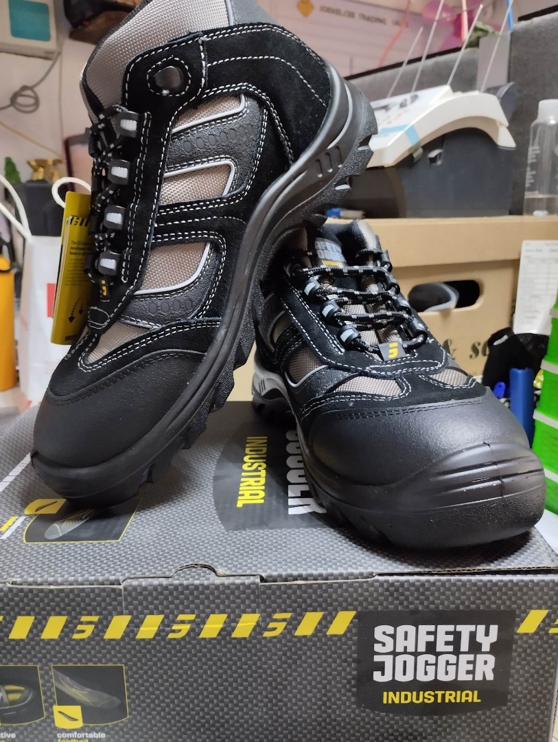 Safety shoes, Men's Fashion, Footwear, Shoe inserts & accessories on Carousell
