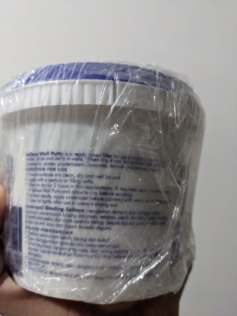 SELLEYS wall putty, Everything Else on Carousell