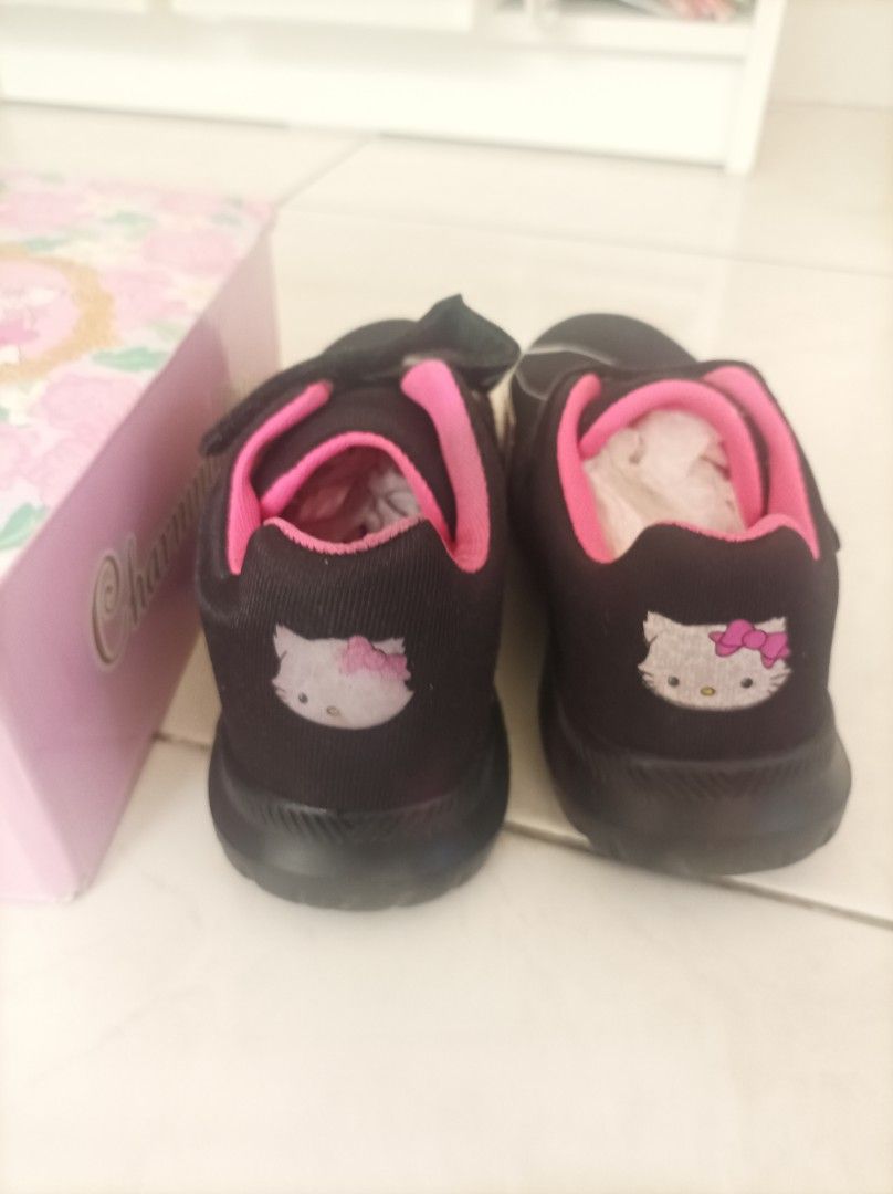 Sepatu sekolah anak sanrio hello kitty ukuran 30, Bayi & Anak, Lainnya ...