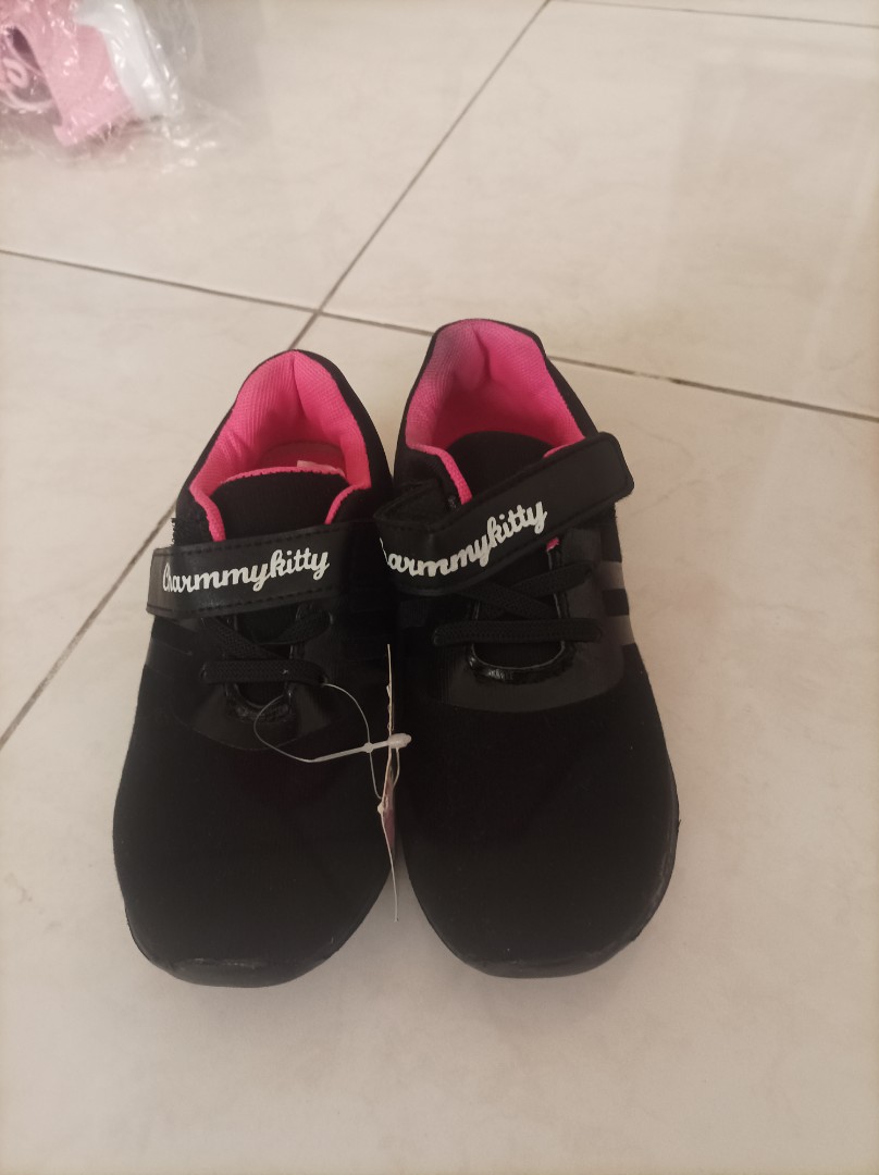 Sepatu sekolah anak sanrio hello kitty ukuran 30, Bayi & Anak, Lainnya ...