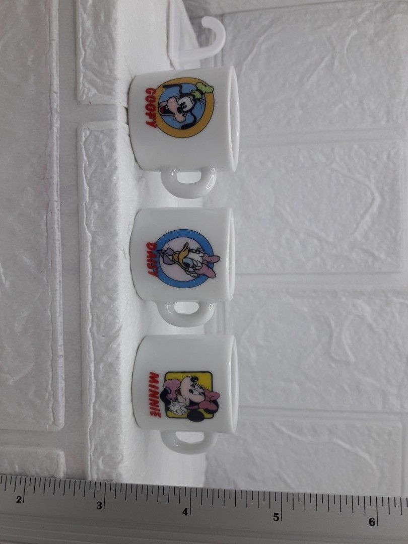Set Disney Ceramic Tiny Mugs Goofy, Daisy and Minnie Mouse, Hobbies ...