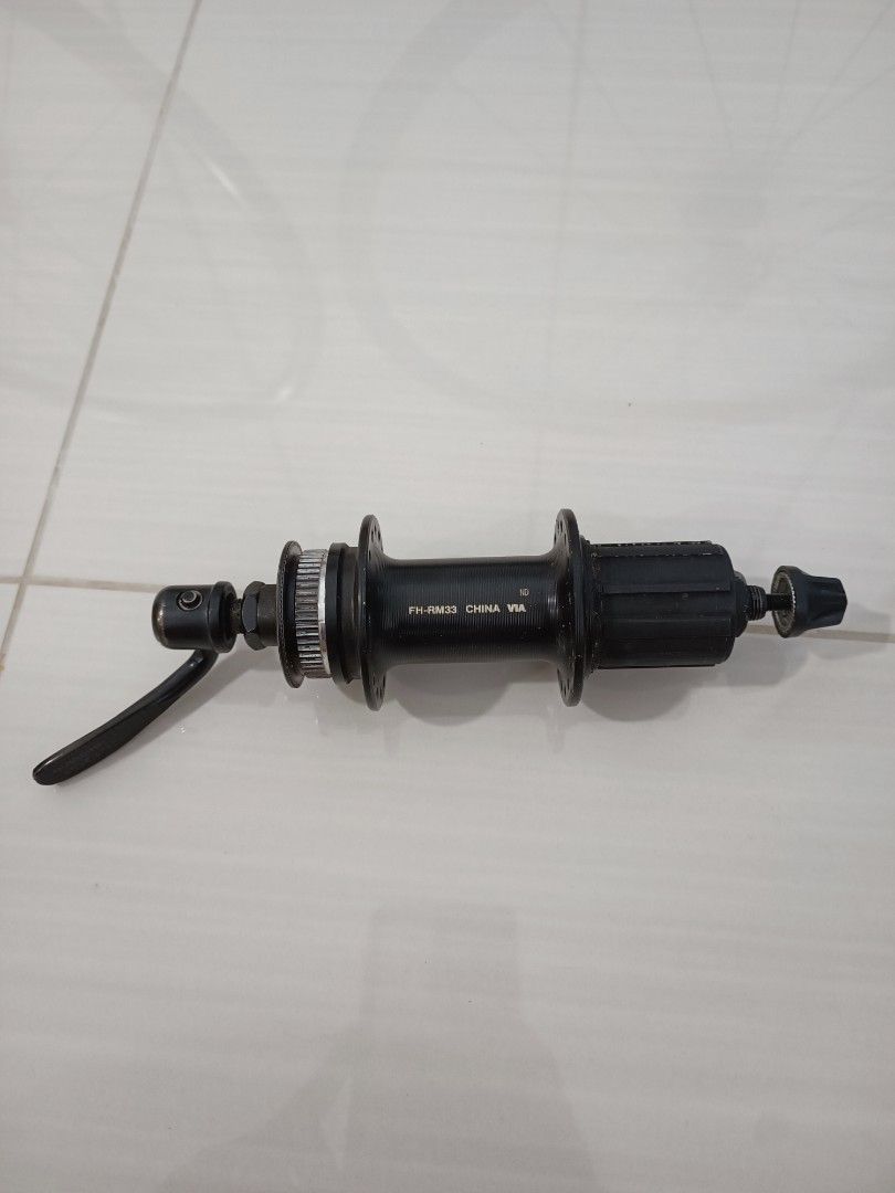 Shimano rear wheel hub FH-RM33, Sports Equipment, Bicycles & Parts ...