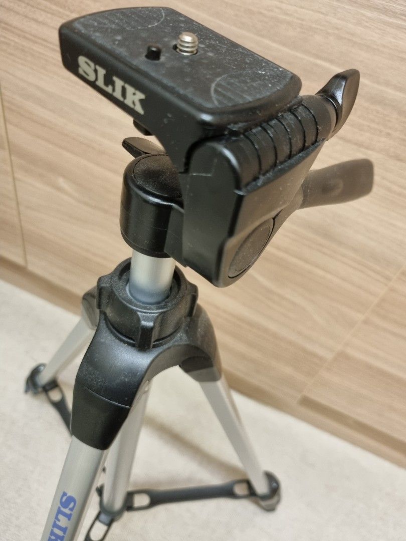 Slik SDV-10 tripod, Photography, Photography Accessories, Tripods & Monopods on Carousell