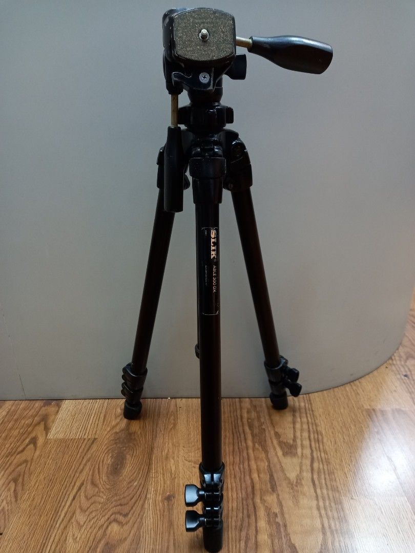 Slik tripod ABLE 300 DX, Photography, Photography Accessories, Tripods & Monopods on Carousell