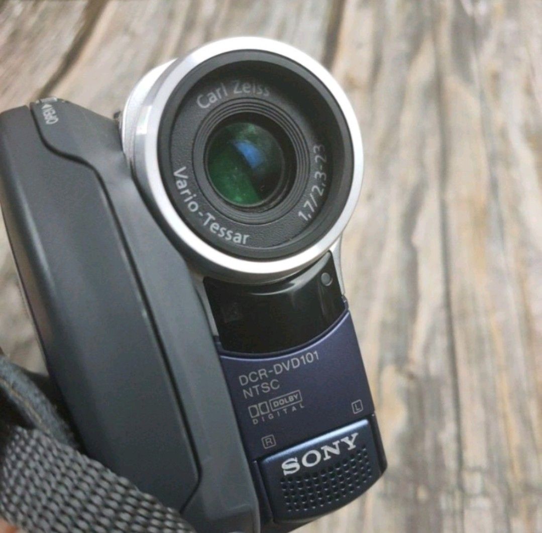 sony camcorder hi8 vhs dvd cassete tape handycam digital camera ...