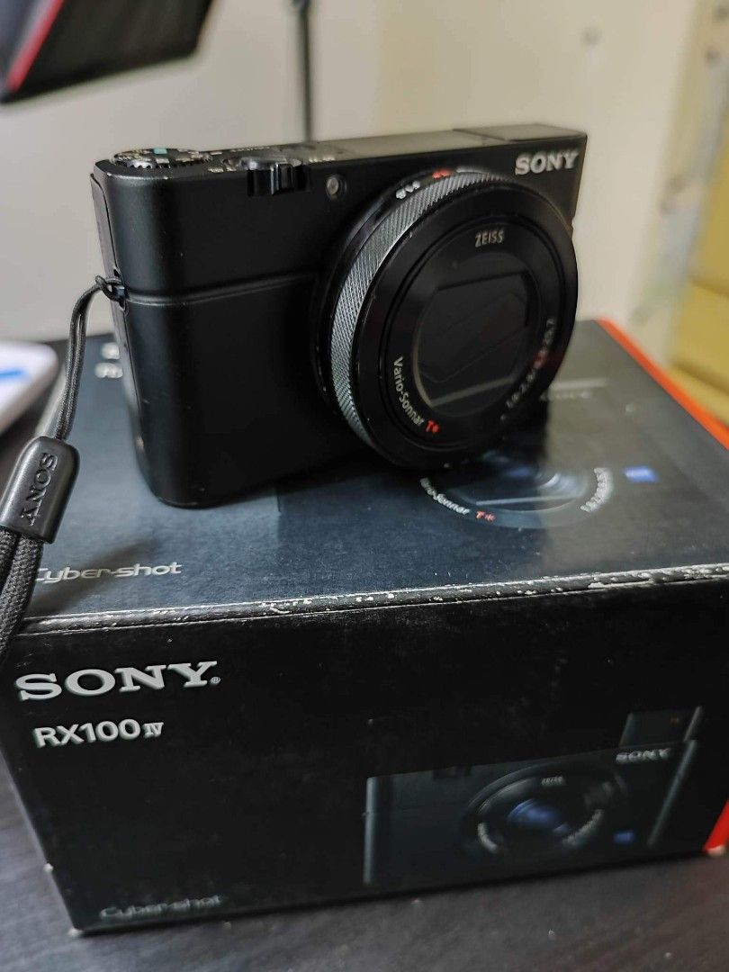 SONY MARK 4, Photography, Cameras on Carousell