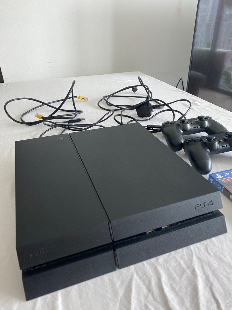 Sony PS4 1TB - Two controllers, Video Gaming, Video Game Consoles ...