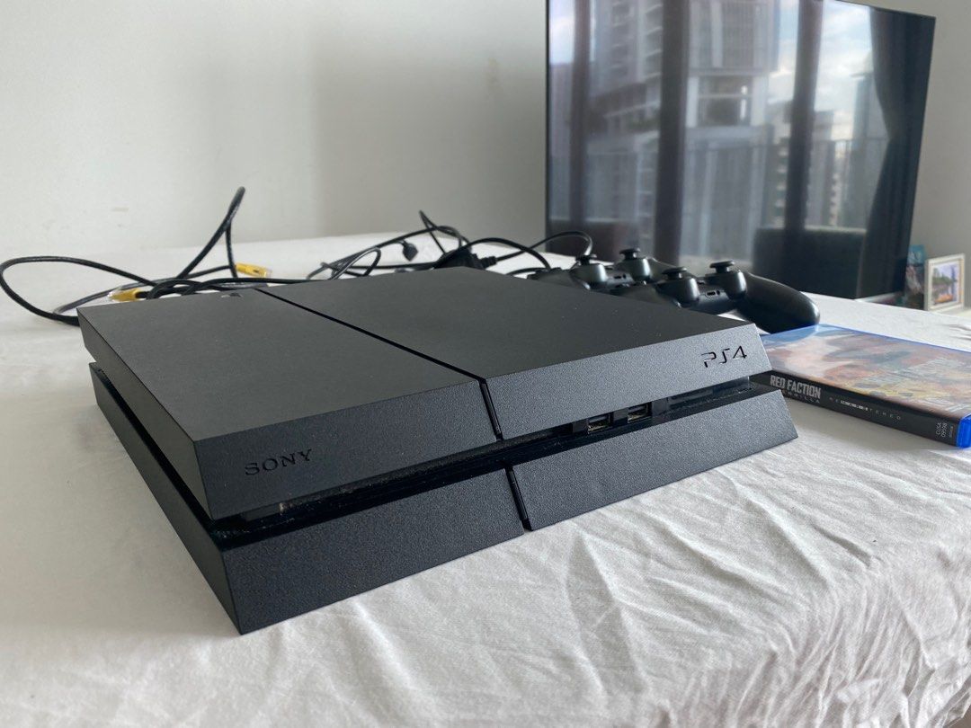 Sony PS4 1TB - Two controllers, Video Gaming, Video Game Consoles ...
