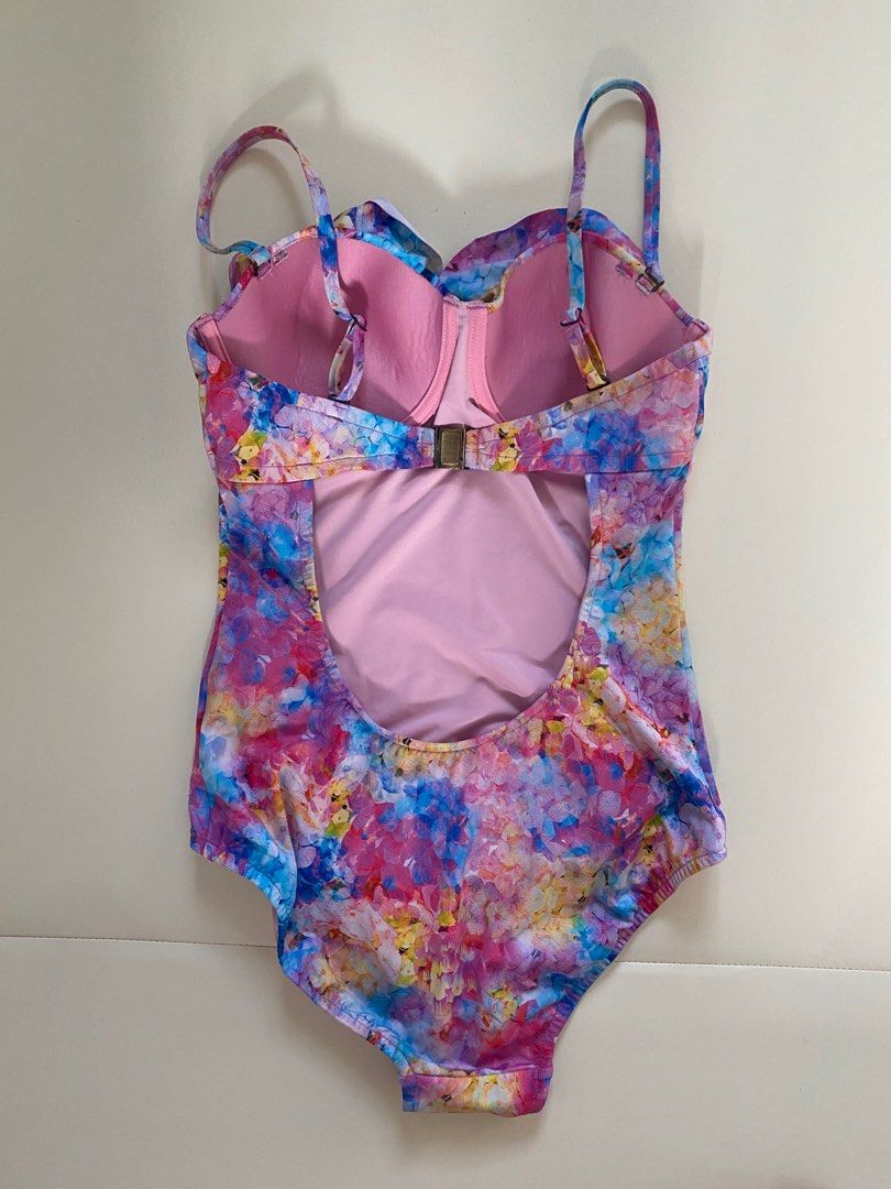 Speedo Floral One Piece Swimsuit, Women's Fashion, Swimwear, Bikinis ...
