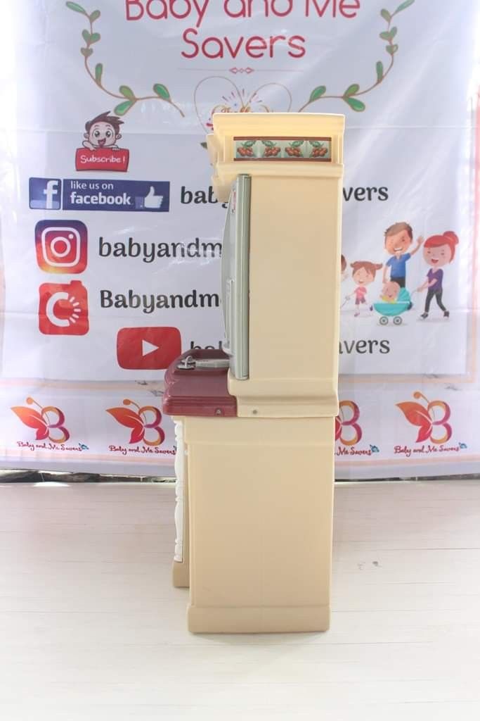 Step 2 Play Kitchen Like little tikes color beige and maroon, Hobbies ...