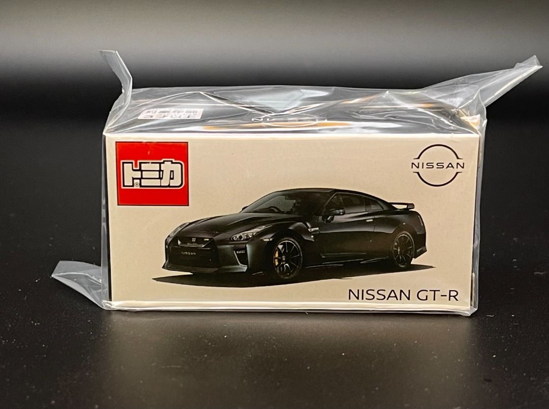 Takara Tomy Tomica 1:64 Nissan Skyline GT-R R35 Midnight Purple Nismo ...