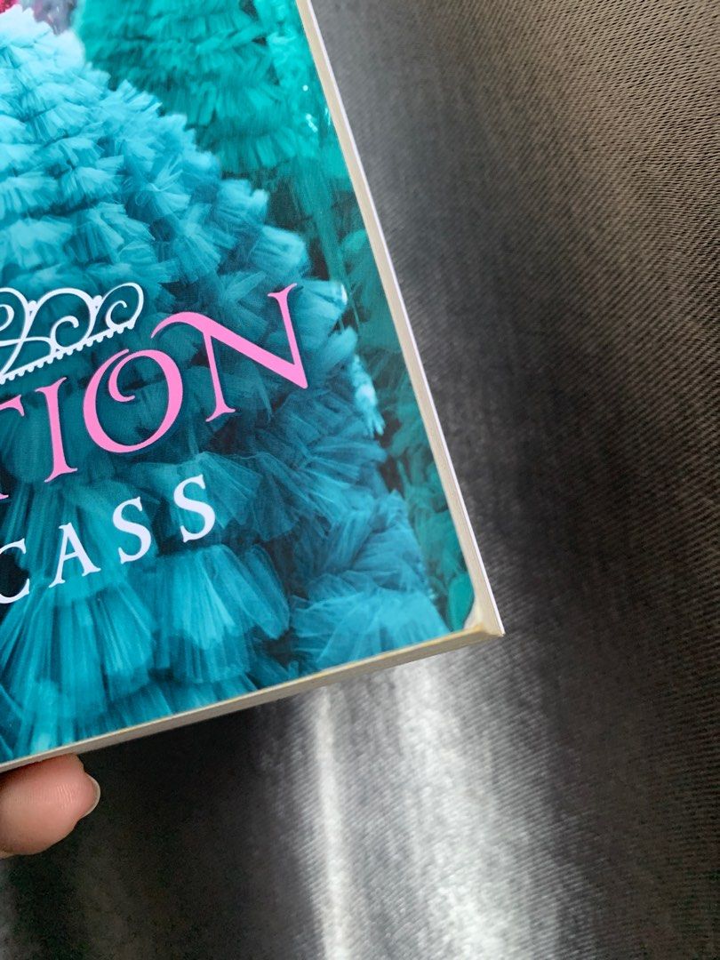 The Selection By Kiera Cass Buku And Alat Tulis Buku Di Carousell