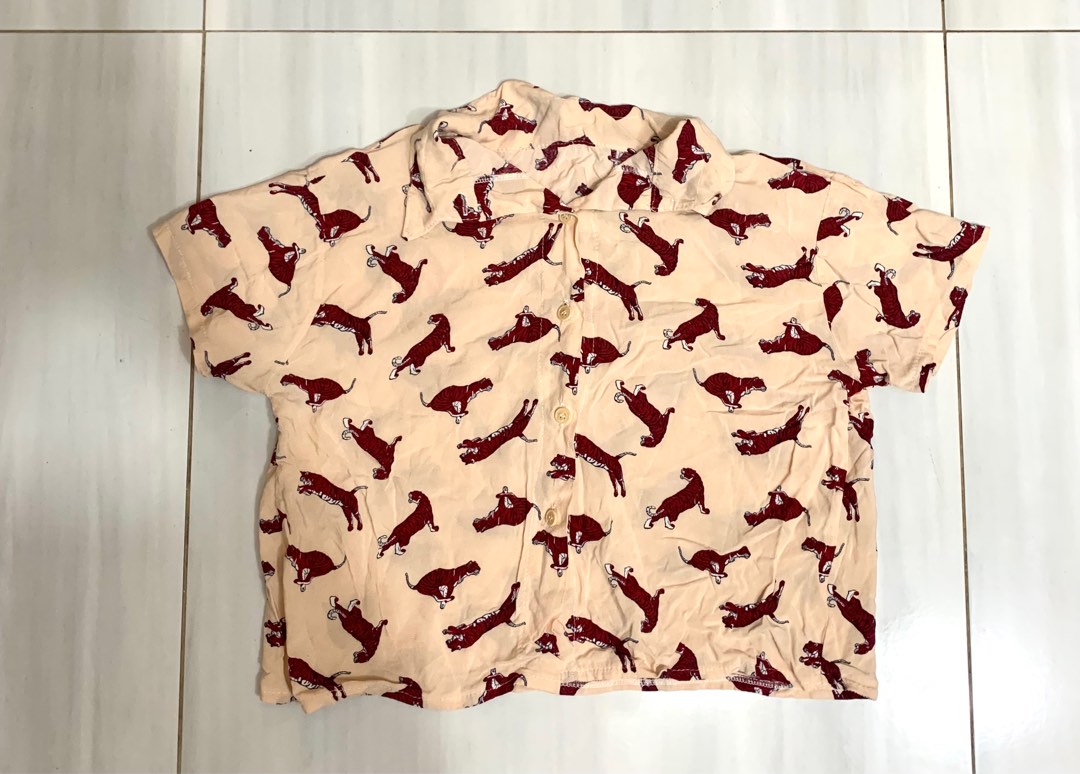 Tiger Cropped Polo, Women's Fashion, Tops, Blouses on Carousell