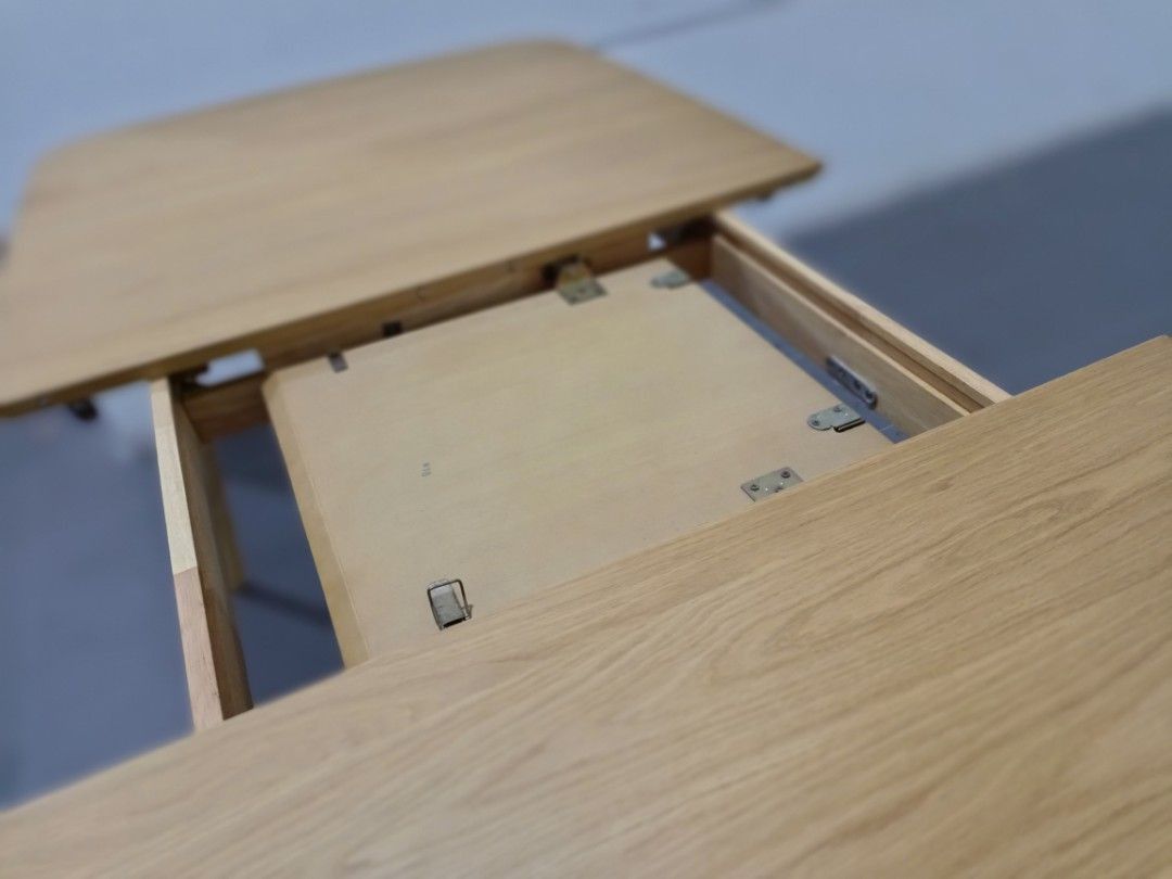 TRAX Extendable Dining Table in OAK, Furniture & Home Living, Furniture ...