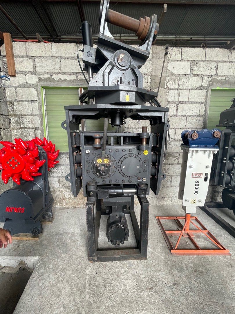 Vibro Hammer Brand New, Commercial & Industrial, Industrial Equipment ...