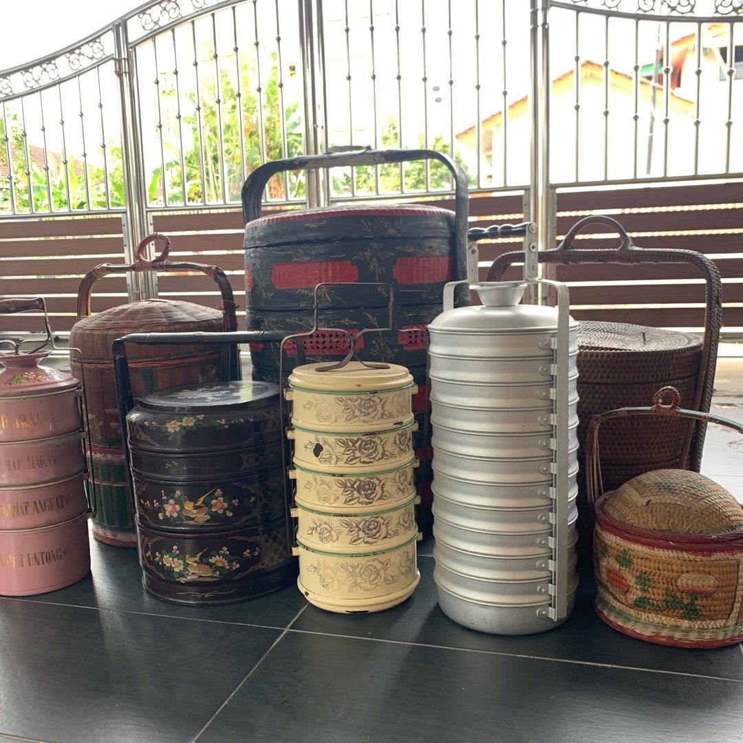 Vintage variety bakul sia and tiffin, Hobbies & Toys, Collectibles ...