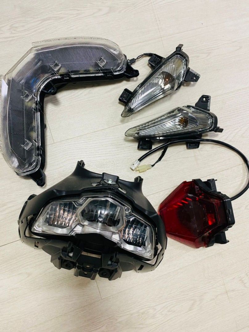 YAMAHA SNIPER V2 ORI STOCK HEADLIGHT LAMP SET, Motorcycles, Motorcycle ...
