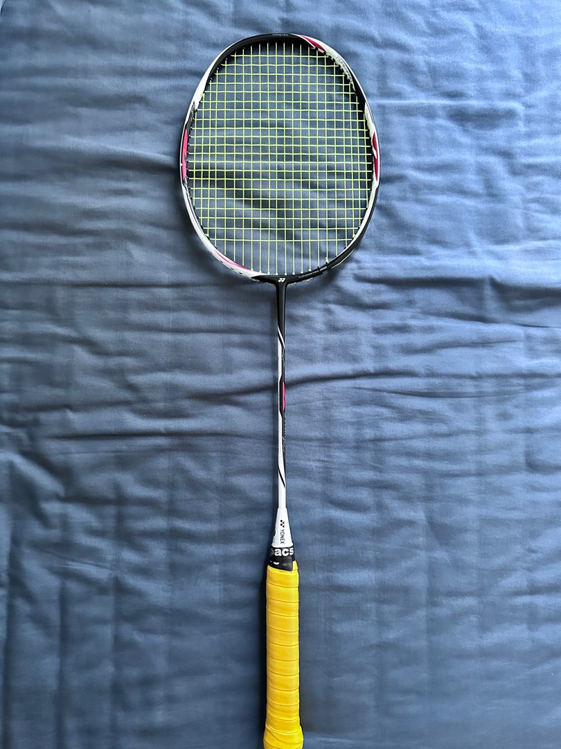 Yonex Duora Z Strike, Sports Equipment, Sports & Games, Racket & Ball ...