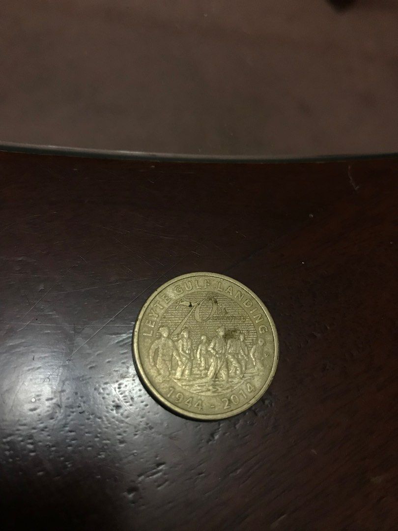 5 pesos BSP coin 70th anniversary, Hobbies & Toys, Memorabilia ...