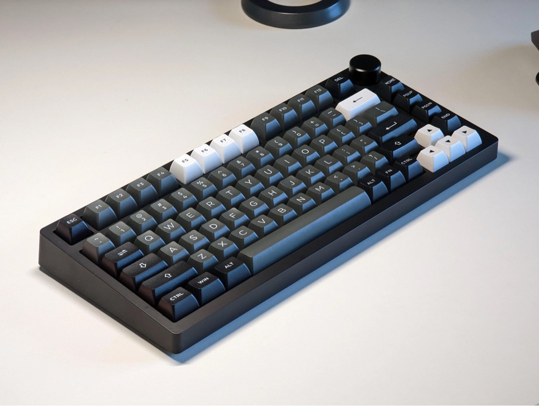 Akko black and silver Keycaps (full set), Computers & Tech, Parts ...